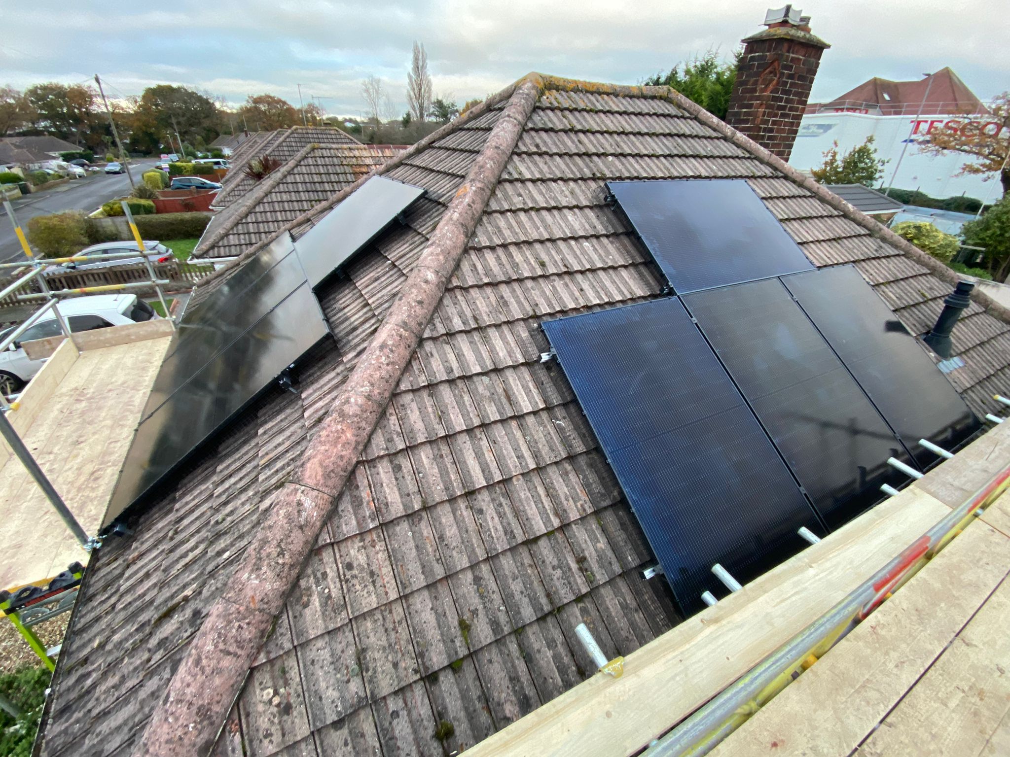 Solar panel & battery storage system installed in Poole